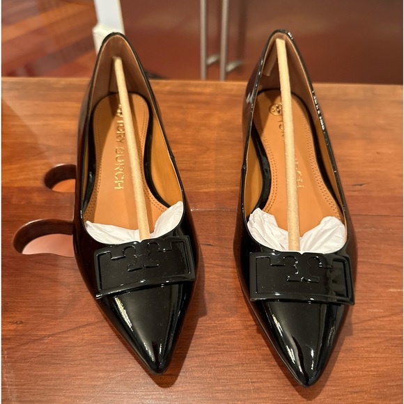 Tory Burch | Shoes | Tori Burch Gigi 2mm Black Patent Pointy Toe Flats ...